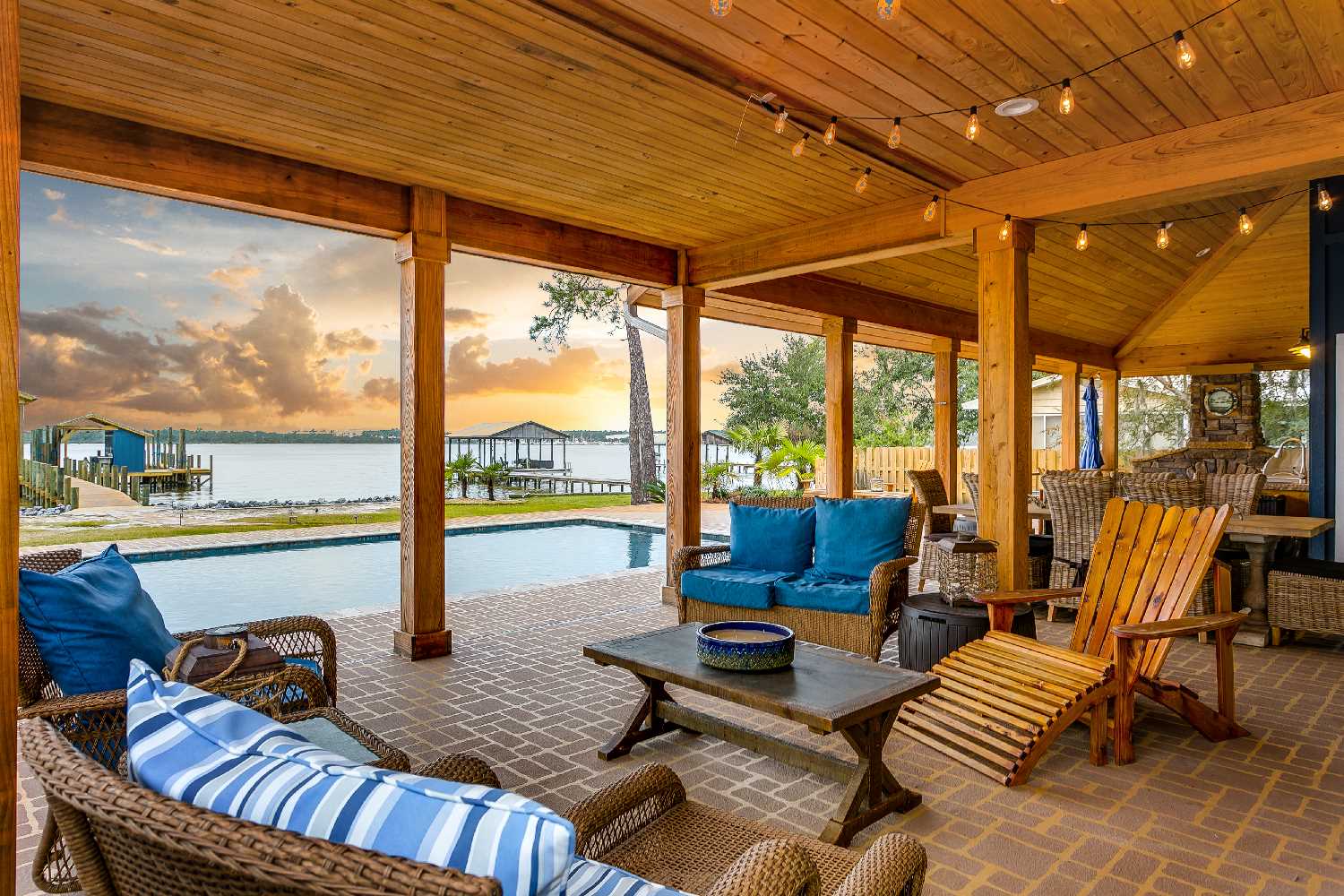 Southern Poolscapes | Luxury Pool Builders in the Gulf Coast